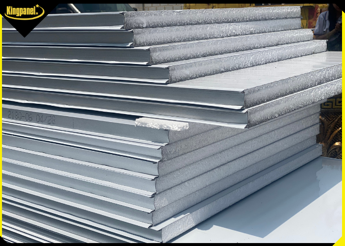 VÌ SAO SANDWICH PANEL 50MM ĐƯỢC ƯA CHUỘNG HIỆN NAY?